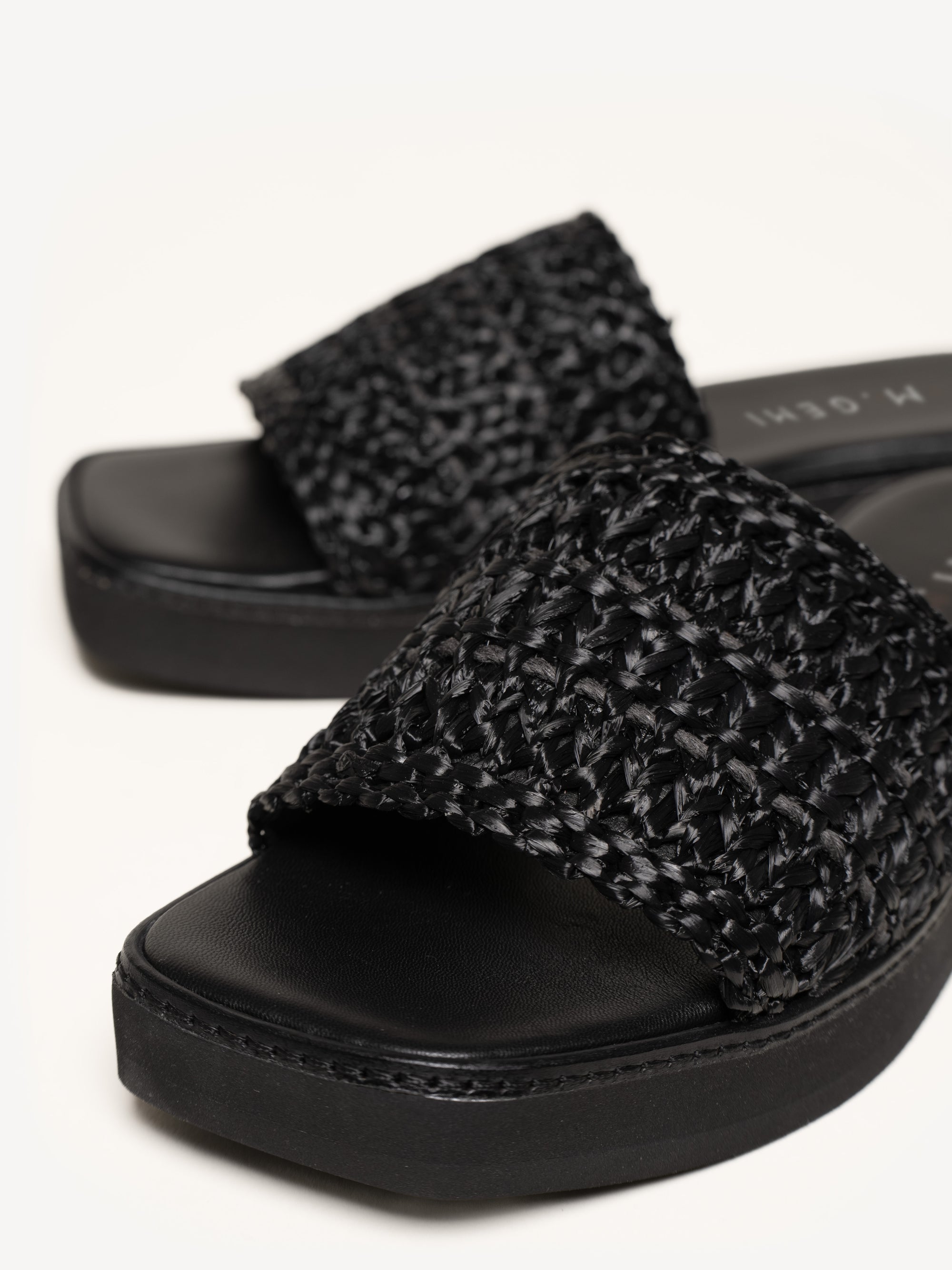 The Renata - Black - Raffia - M.Gemi