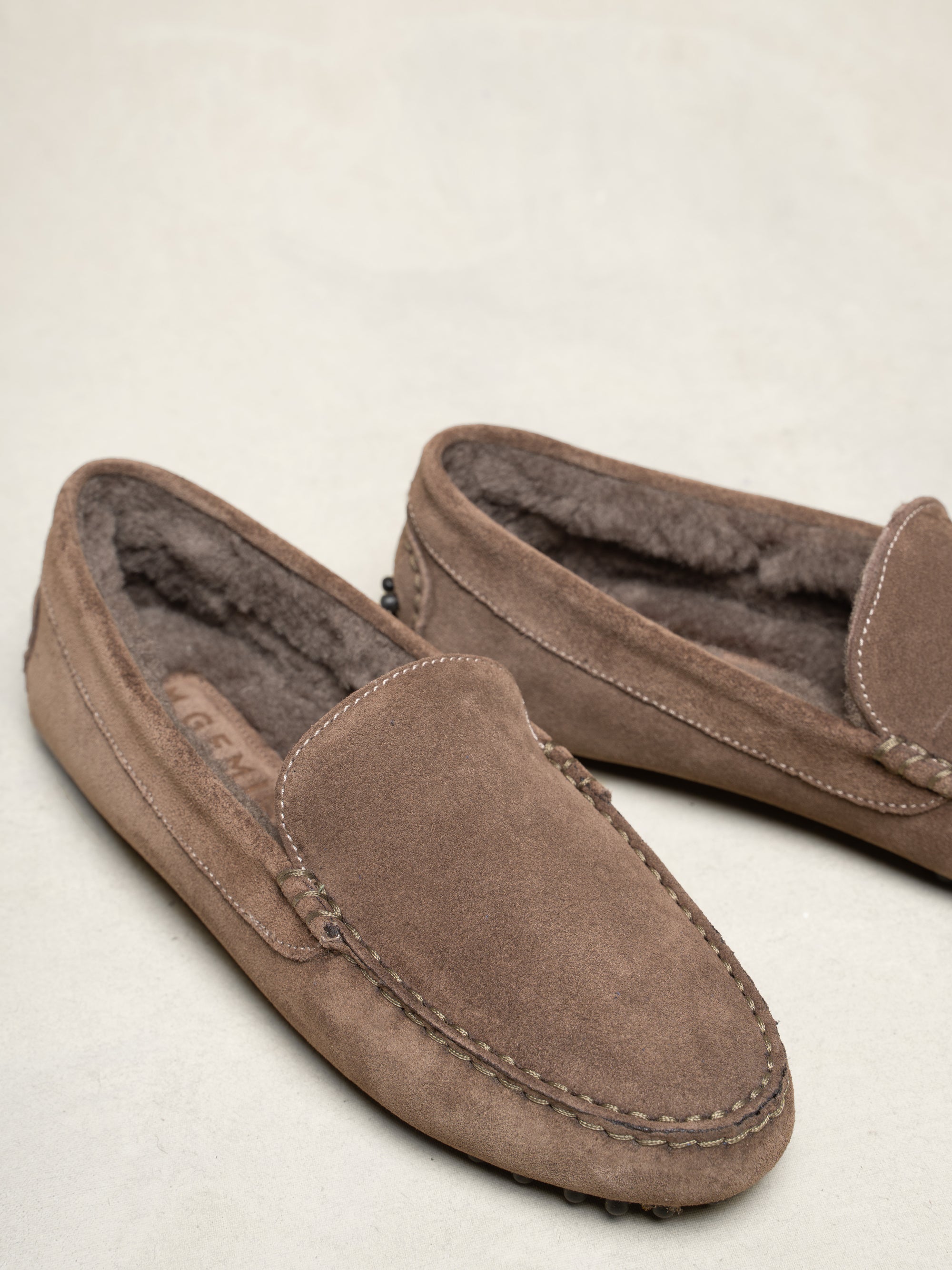 The Felize Shearling - Mushroom - Suede - M.Gemi